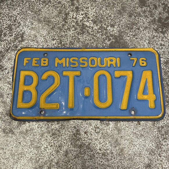 Accents | Vintage Original 1976 Missouri B2t 74 Blue Yellow Auto Car ...